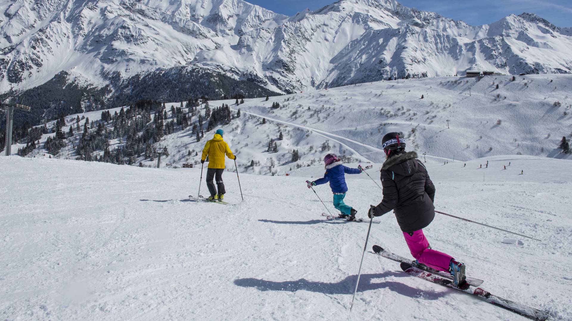 Station de ski des Contamines Montjoie, au coeur du massif du Mont-Blanc